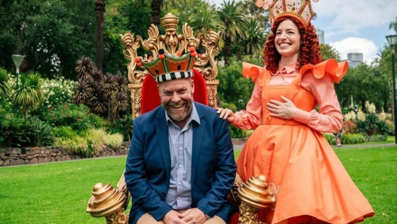 Peter Helliar Biography, Age ,Net Worth, Wiki, Real Name, Children ...